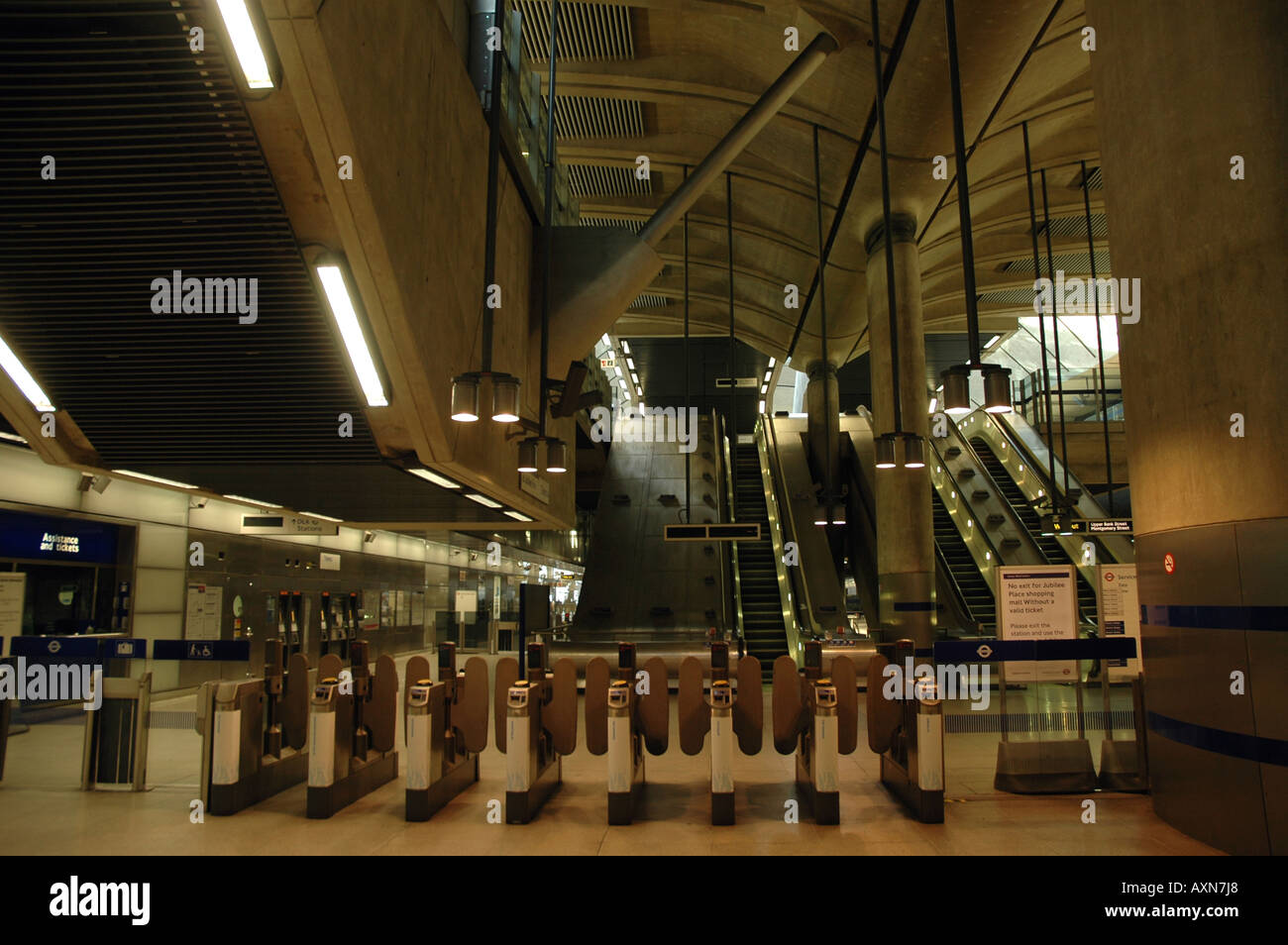 Entry gates on Canary Wharf tube station in London, UK Stock Photo - Alamy