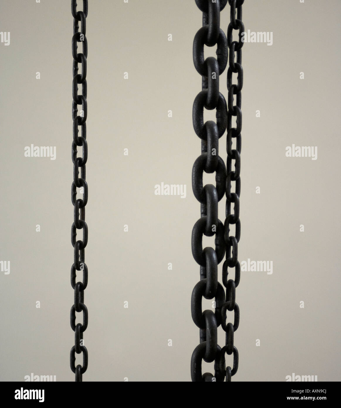 Pull chains hi-res stock photography and images - Alamy