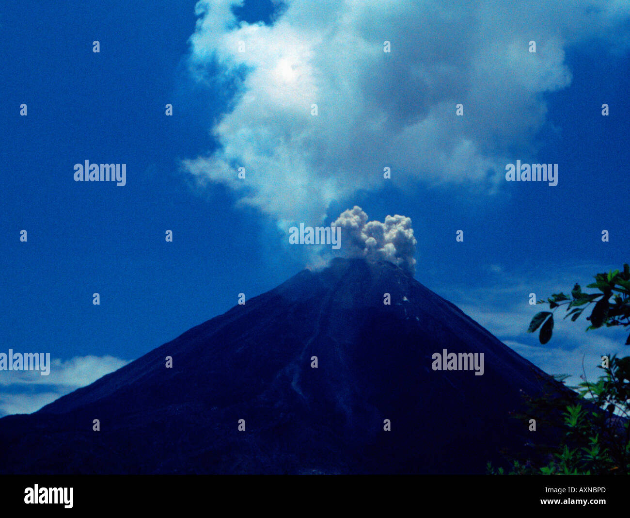 Volcano ii hi-res stock photography and images - Alamy