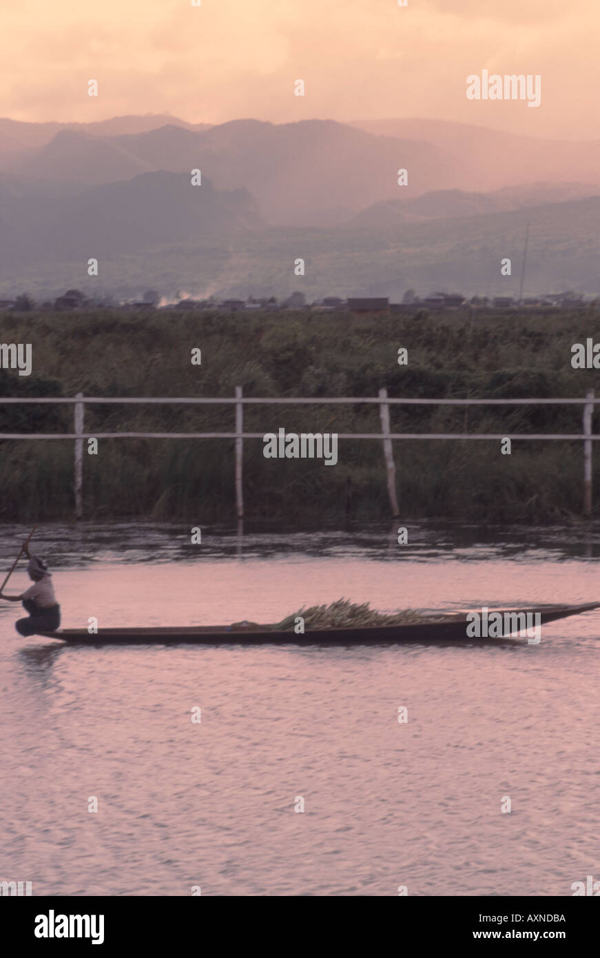 Intha tribe in myanmar hi-res stock photography and images - Alamy