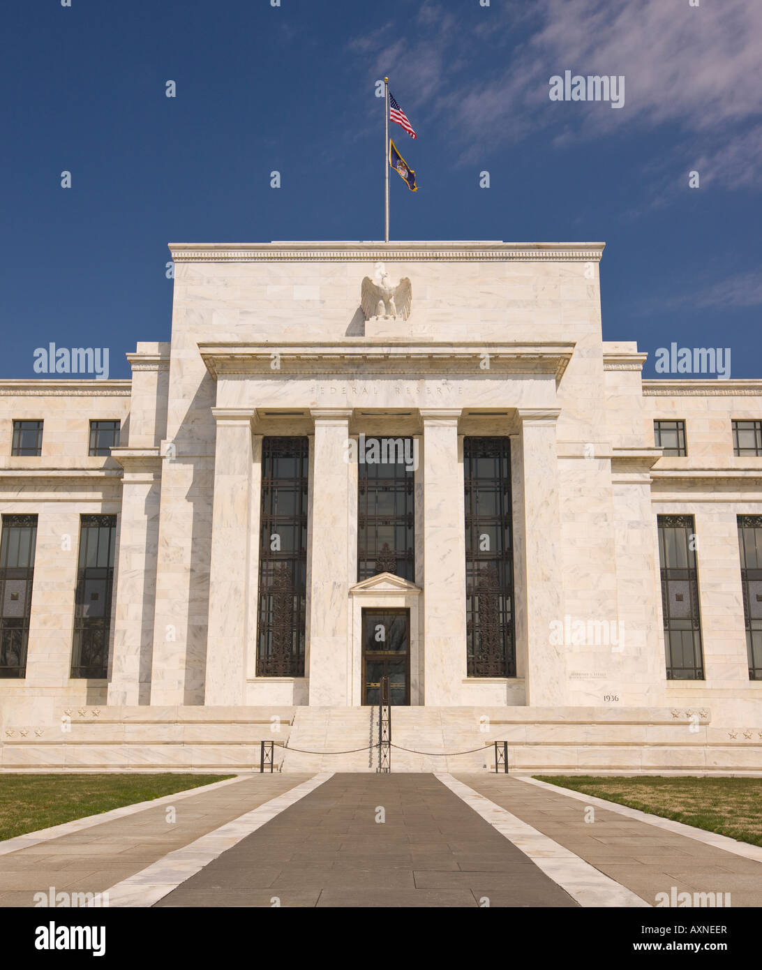 Federal reserve building constitution avenue hi-res stock photography ...