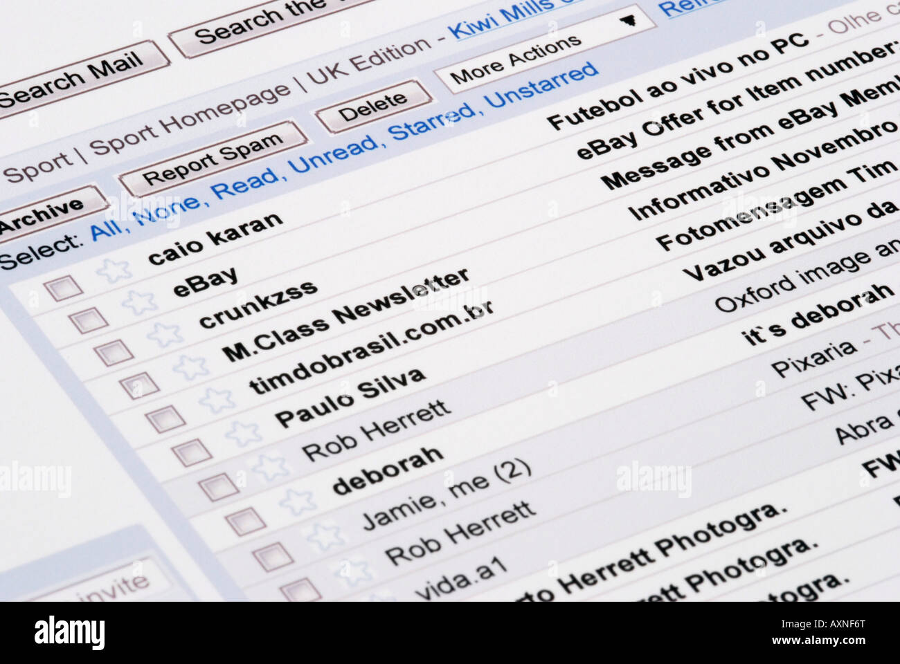 Email list hi-res stock photography and images - Alamy