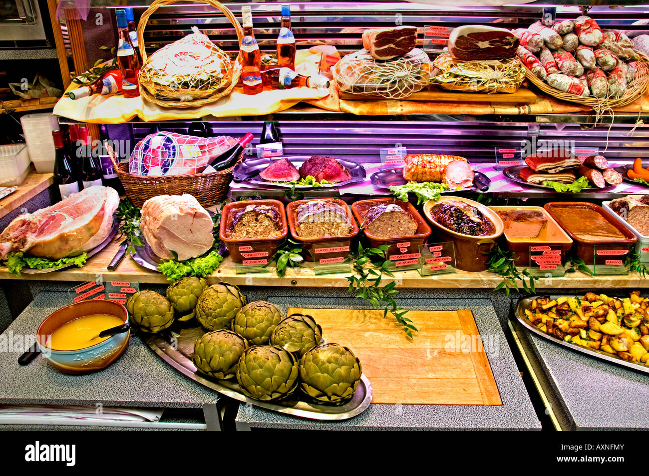 Parisian butchers hi-res stock photography and images - Alamy