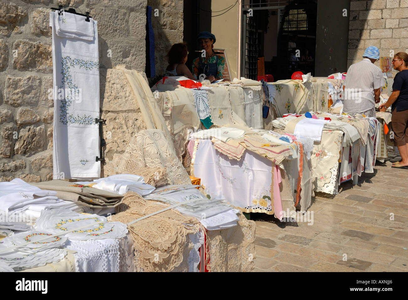 Dubrovnik embroidery hi-res stock photography and images - Alamy
