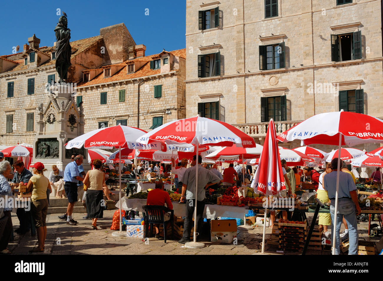 Busy morning market below the monument to Ivan Gundulic in Gundulic ...