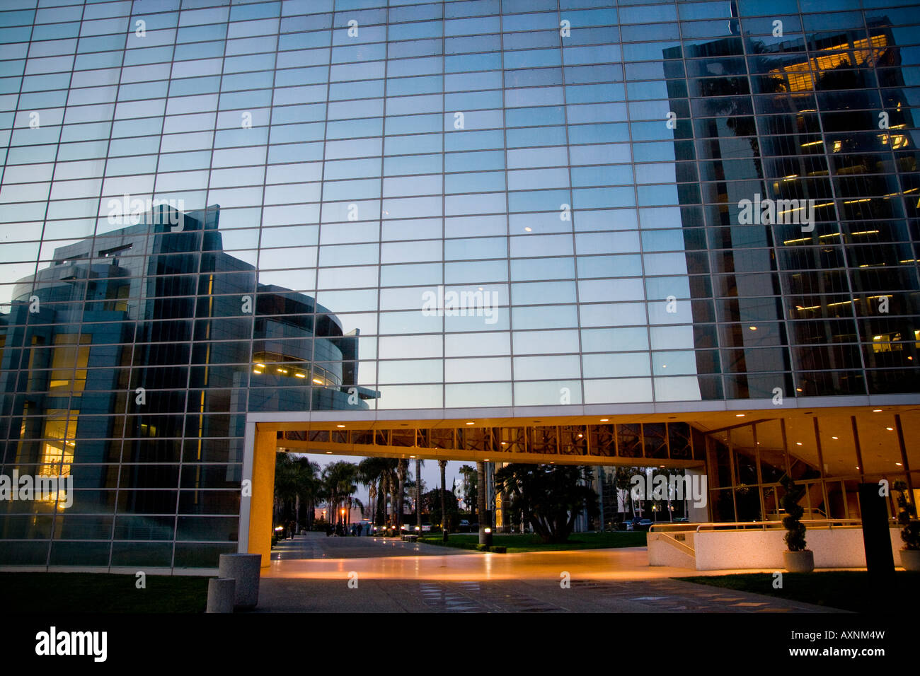 Crystal cathedral los angeles hi-res stock photography and images - Alamy