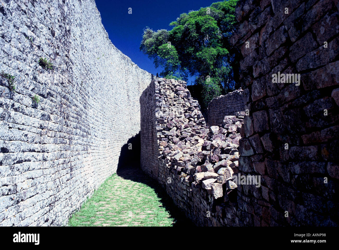 Parallel Walls Main Enclosure Stock Photo - Alamy