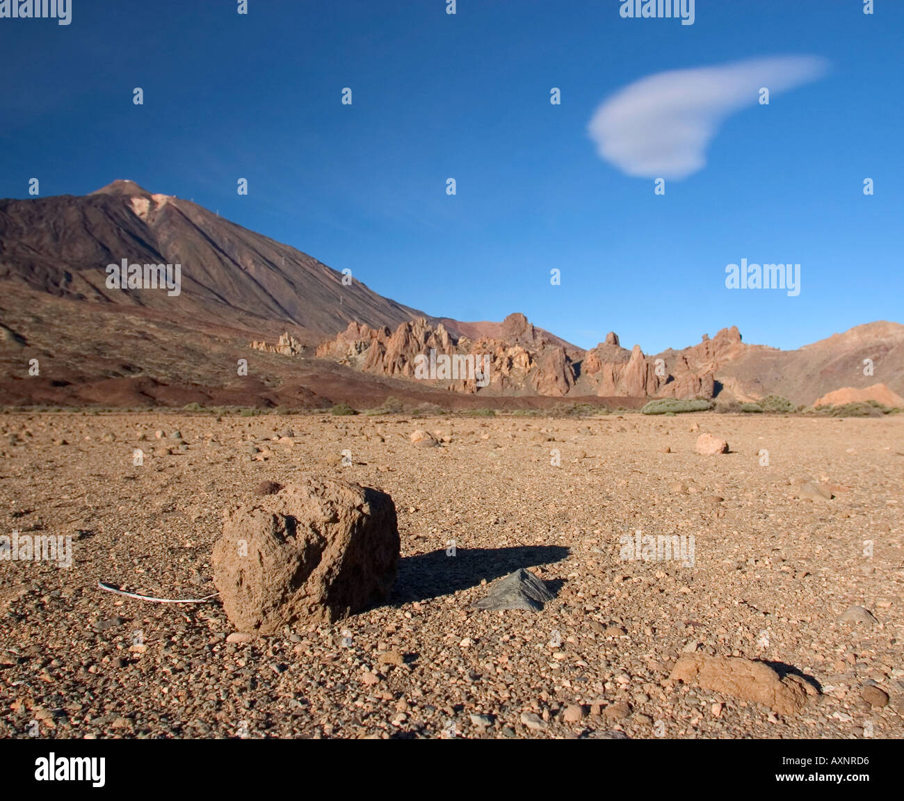 Boulder strewn bed hi-res stock photography and images - Alamy