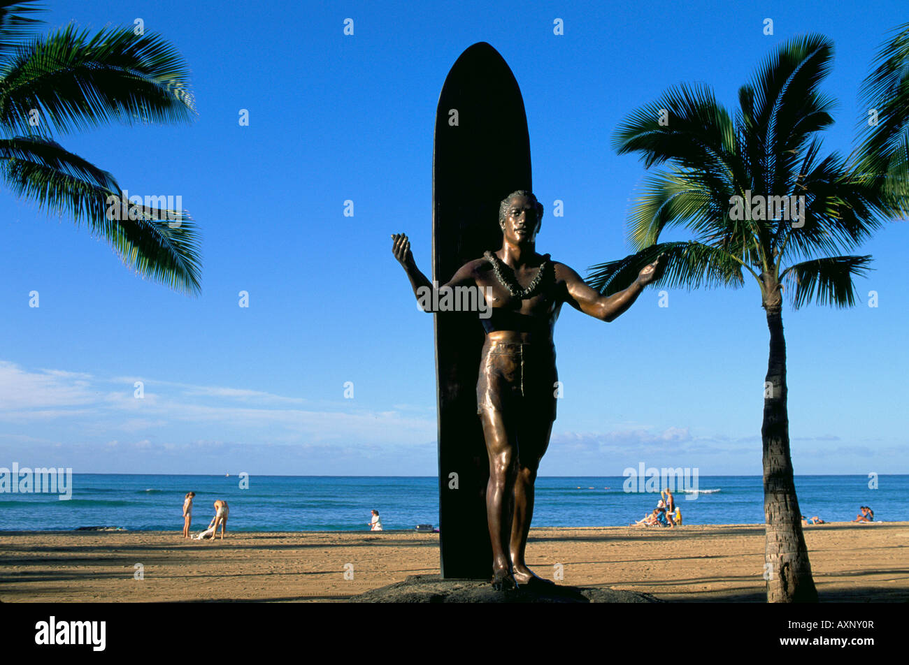 Duke kahanamoku statue oahu hawaii hi-res stock photography and images ...