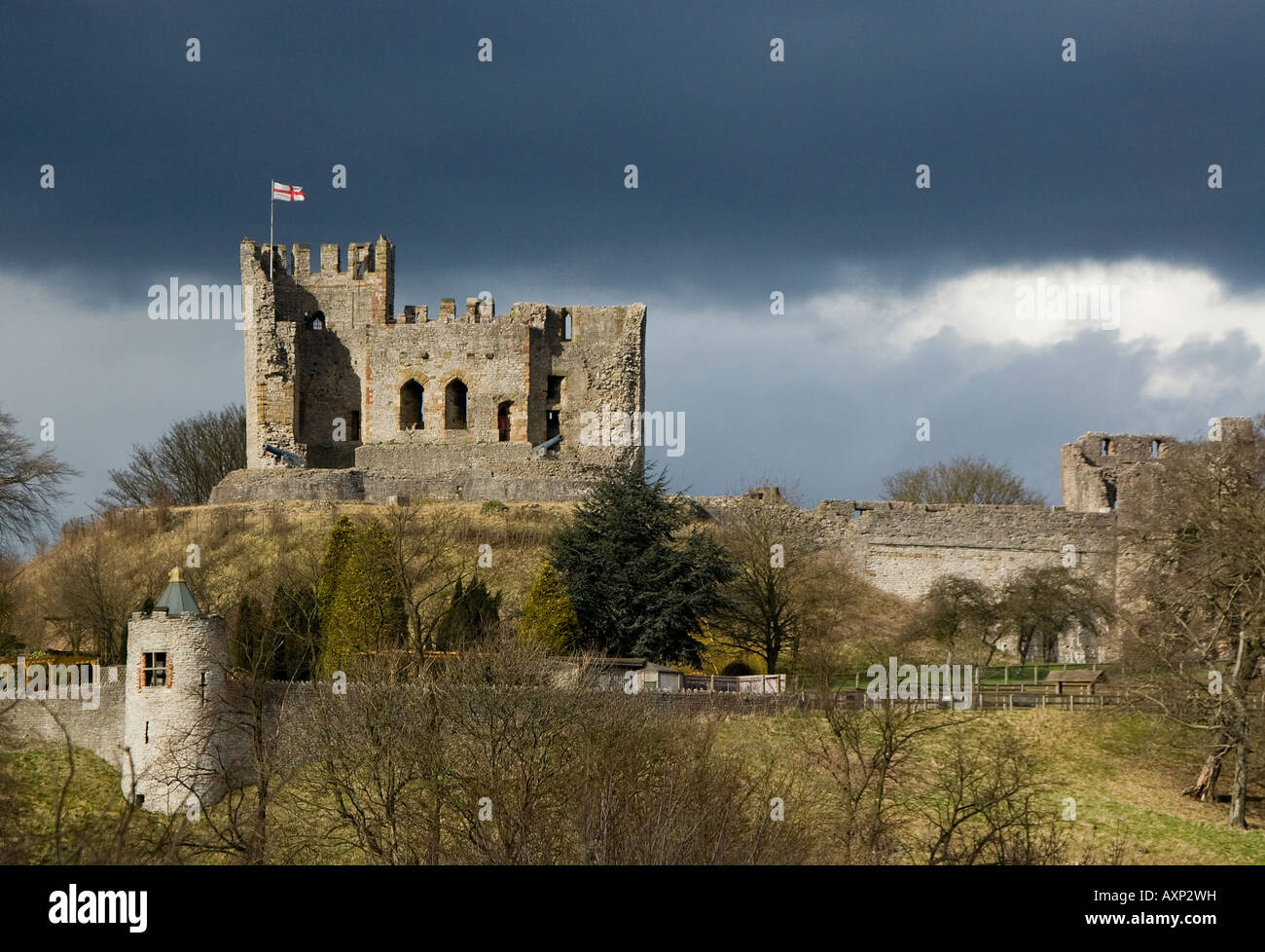 Dudley castle hi-res stock photography and images - Alamy