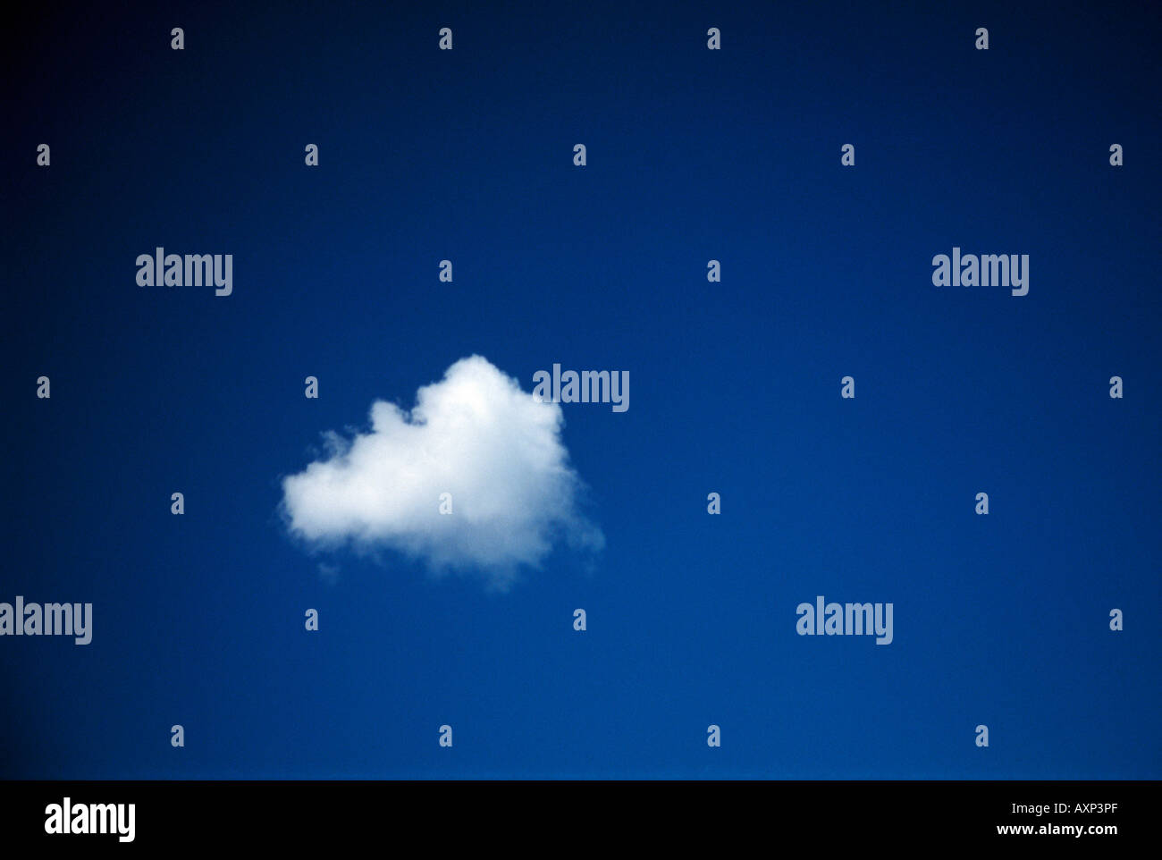 Single cloud in sky Stock Photo - Alamy
