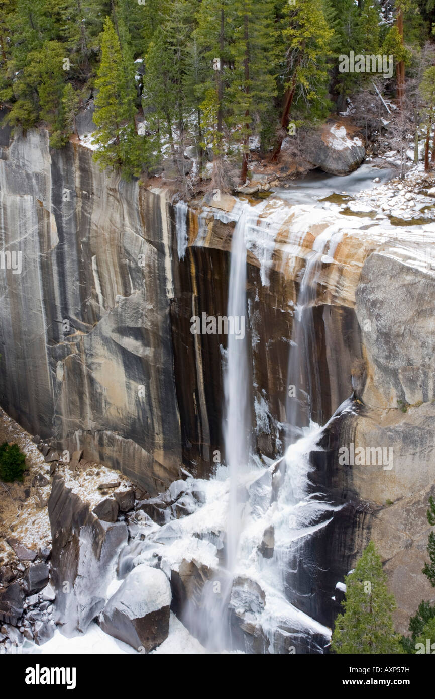 As december falls hi-res stock photography and images - Alamy