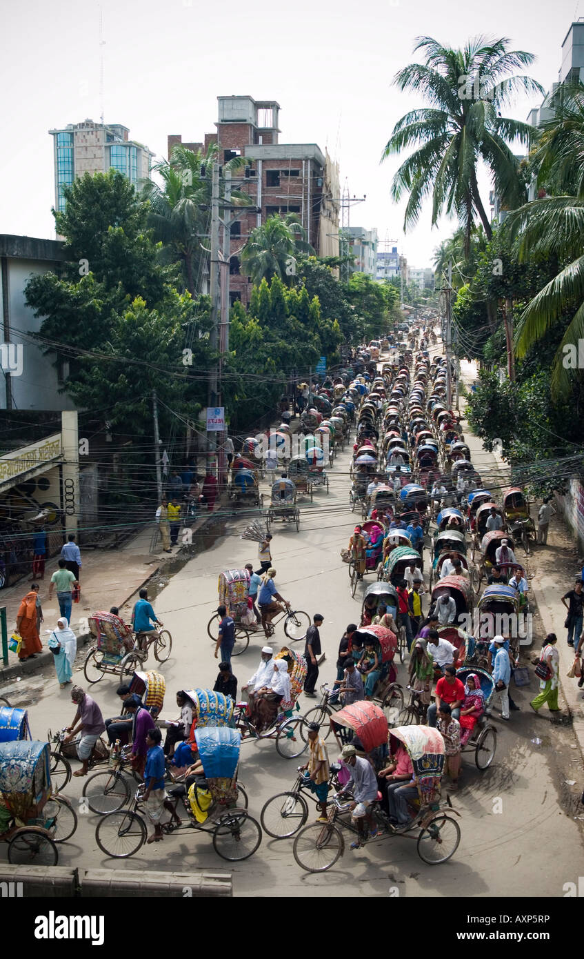 Traffic, rickshaws and auto-rickshaws in Dhaka, Bangladesh Stock Photo ...