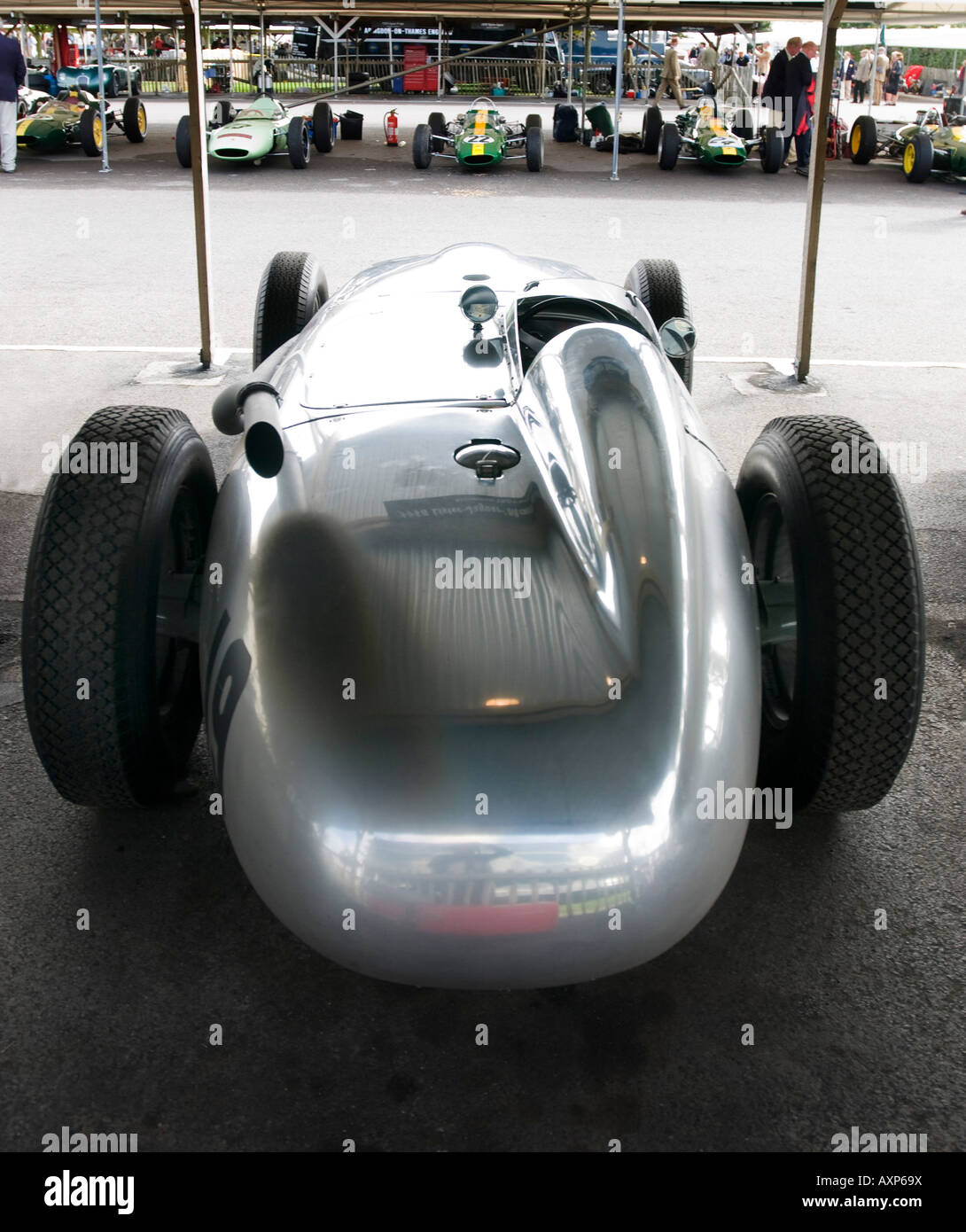 historic nostalgia retro classic racing car formula one speed power ...