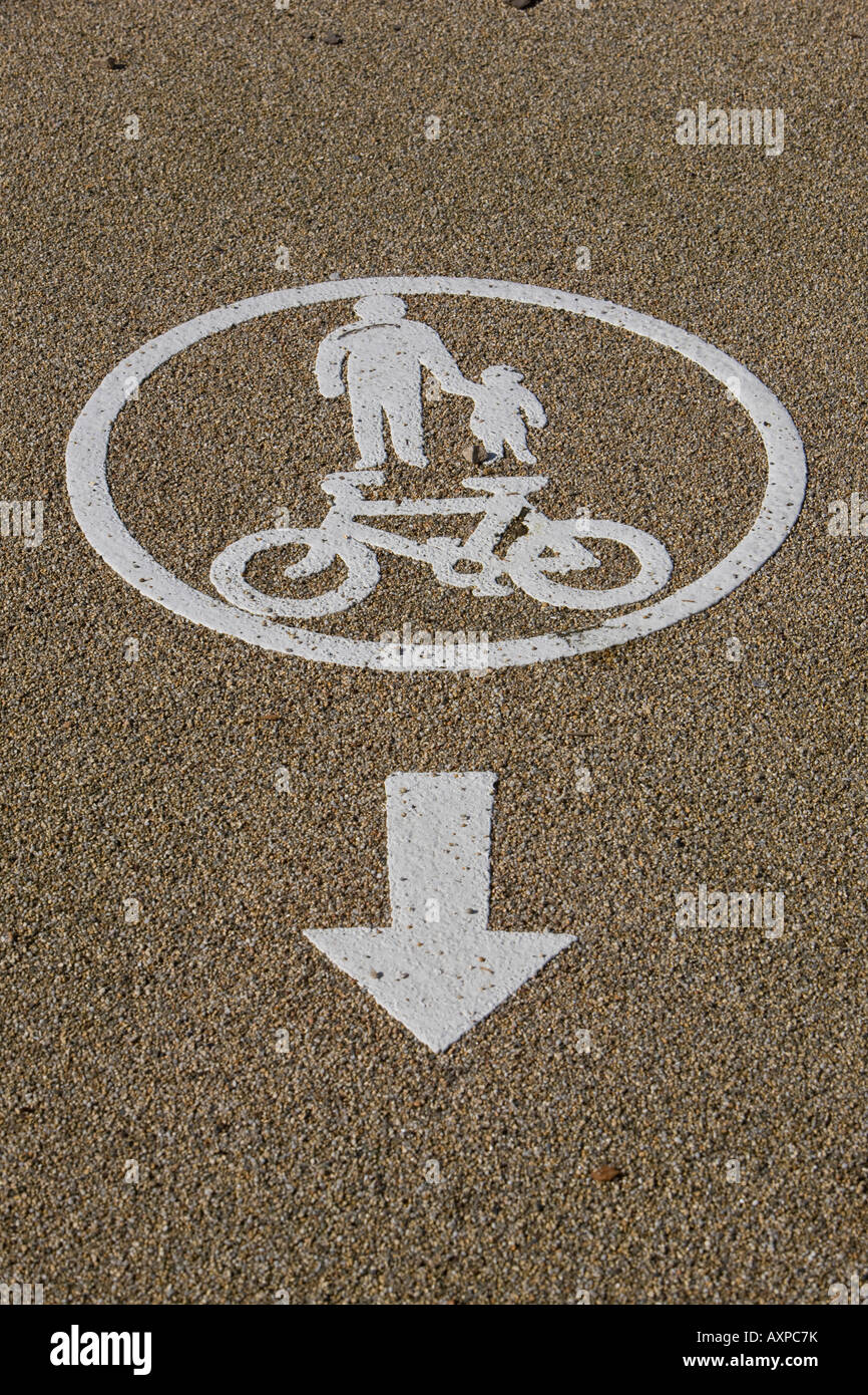 Walk in circle hi-res stock photography and images - Alamy