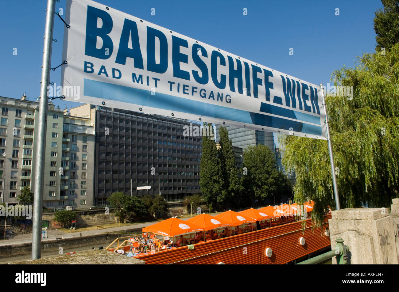 Vienna, swimming pool on the Danube Channel Stock Photo - Alamy