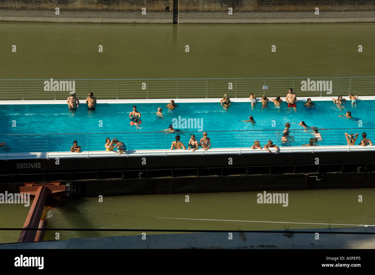 Vienna, swimming pool on the Danube Channel Stock Photo - Alamy