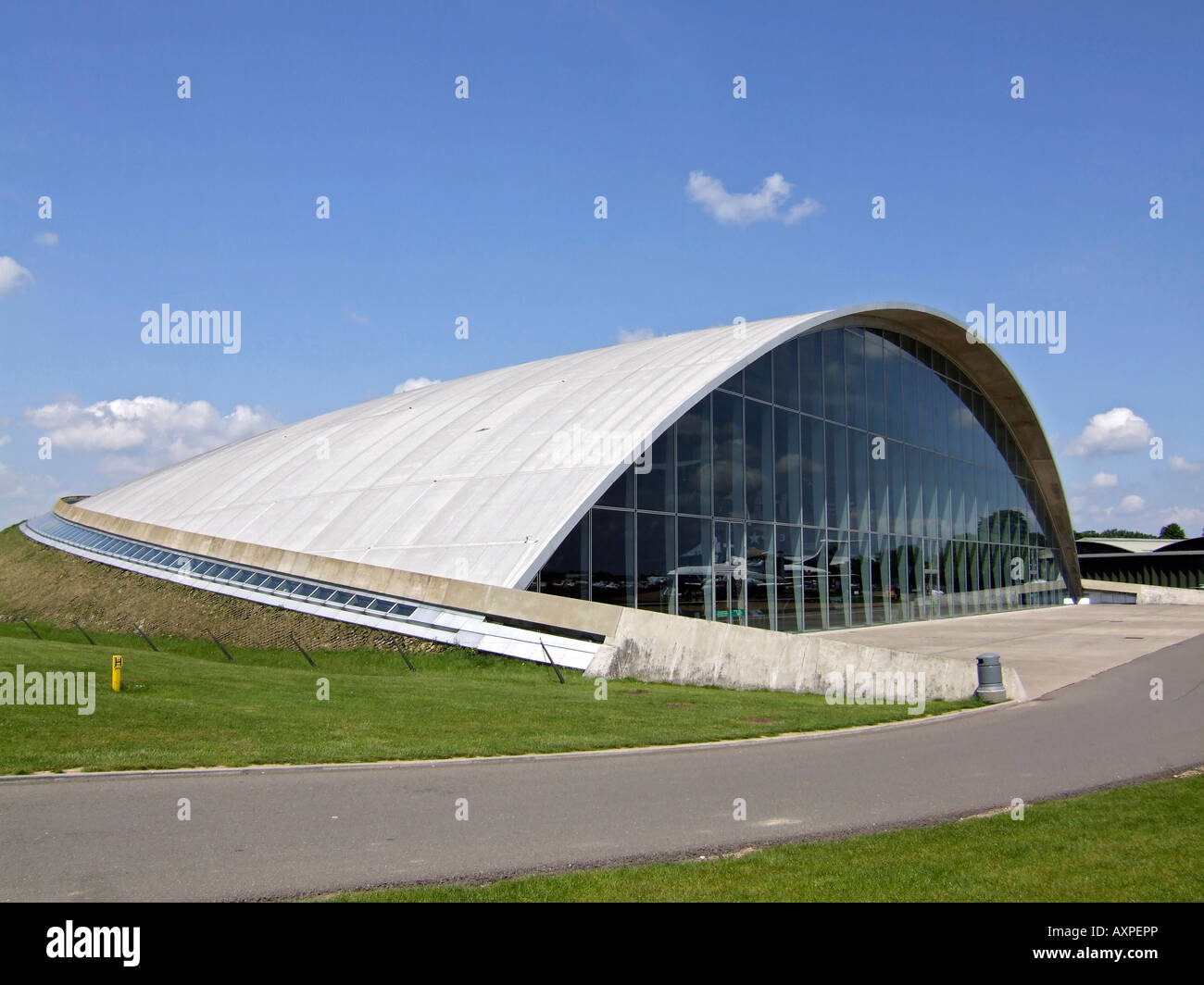 The American Air Museum at the Imperial War Museum Duxford ...