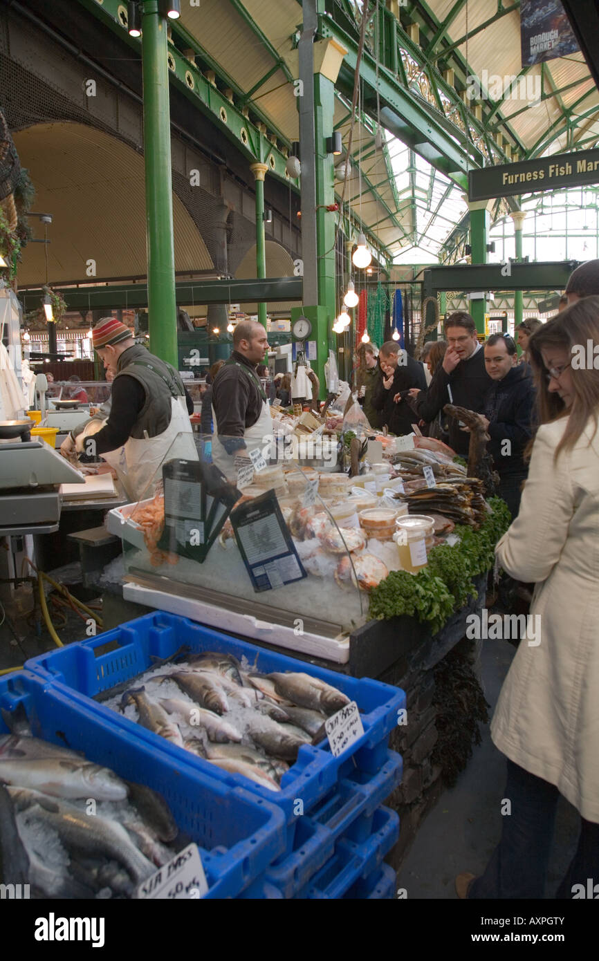 Borough market fish stall hi-res stock photography and images - Alamy