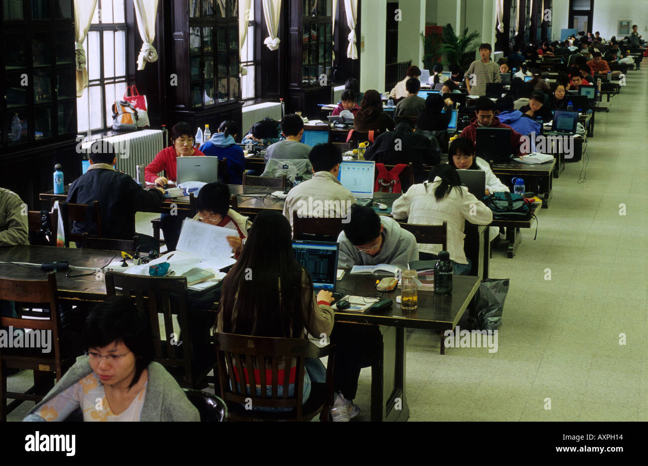 China university students hi-res stock photography and images - Alamy