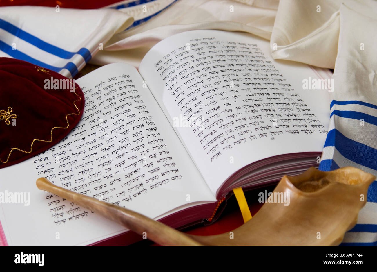 Jewish sacred items hi-res stock photography and images - Alamy