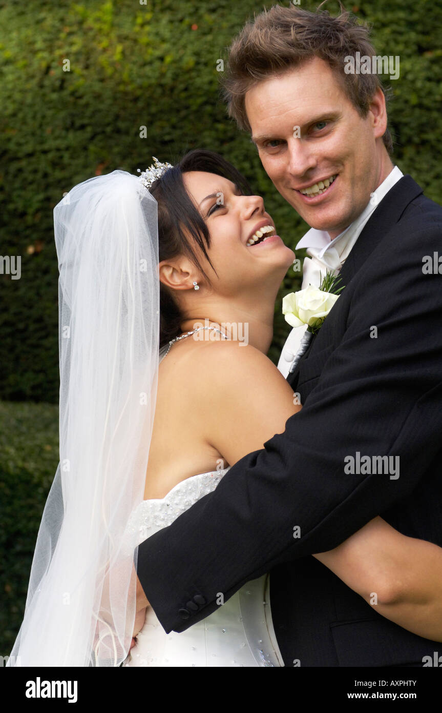 English couple sharing hi-res stock photography and images - Alamy