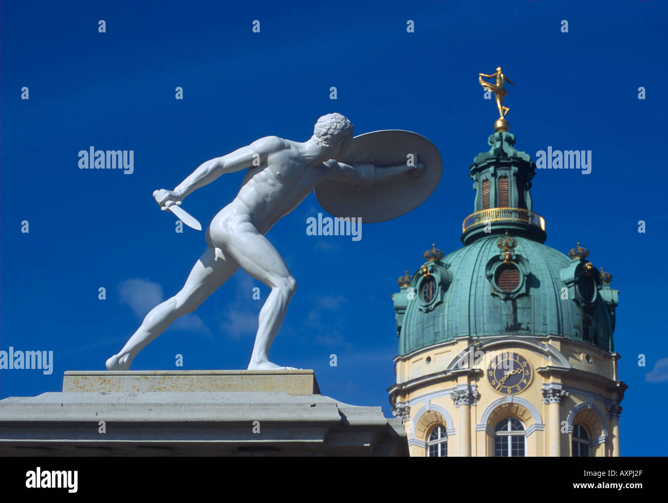 Germanic statue hi-res stock photography and images - Alamy