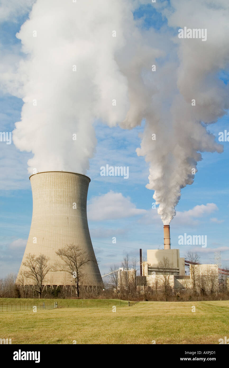 Power plant emissions Stock Photo - Alamy