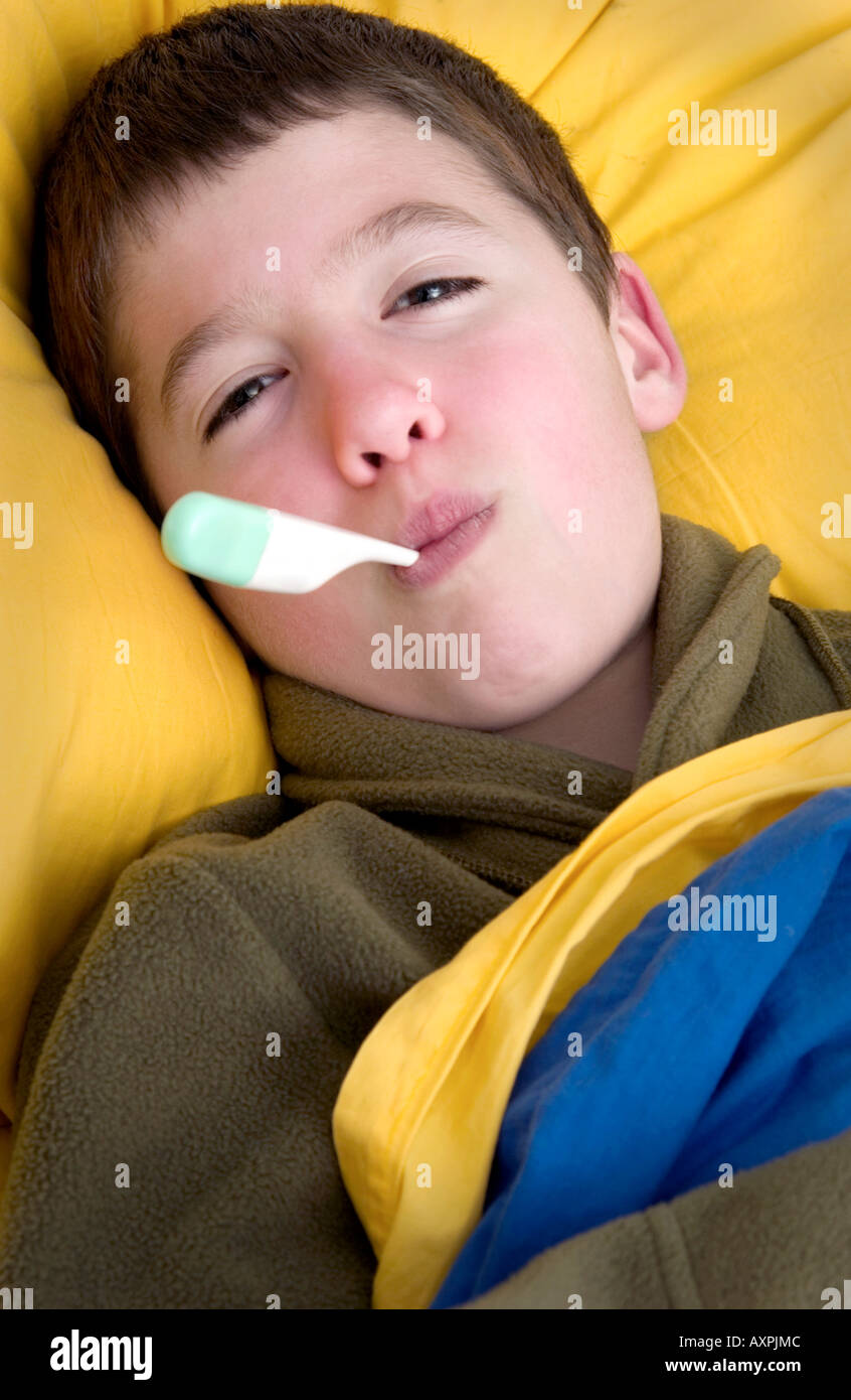 Sick boy 10 hi-res stock photography and images - Alamy