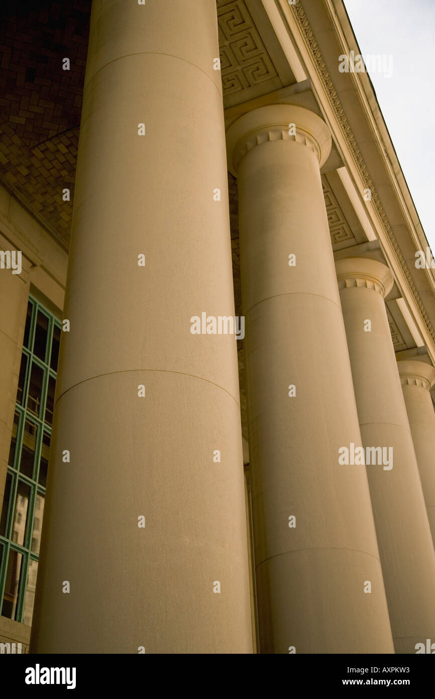 Columned structures hi-res stock photography and images - Alamy