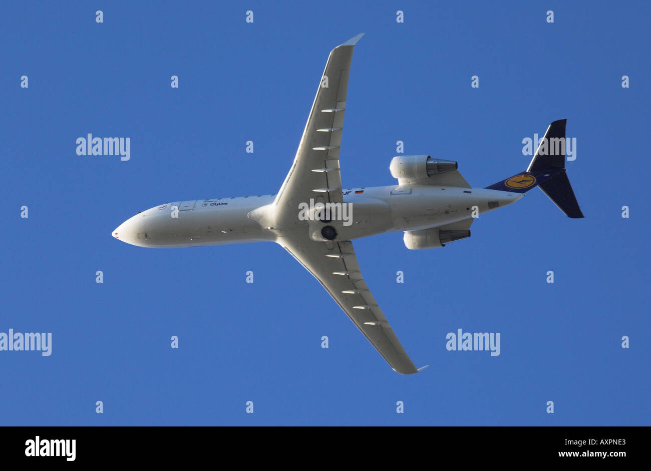aeroplane light jetliner landing at heathrow london england uk Stock ...