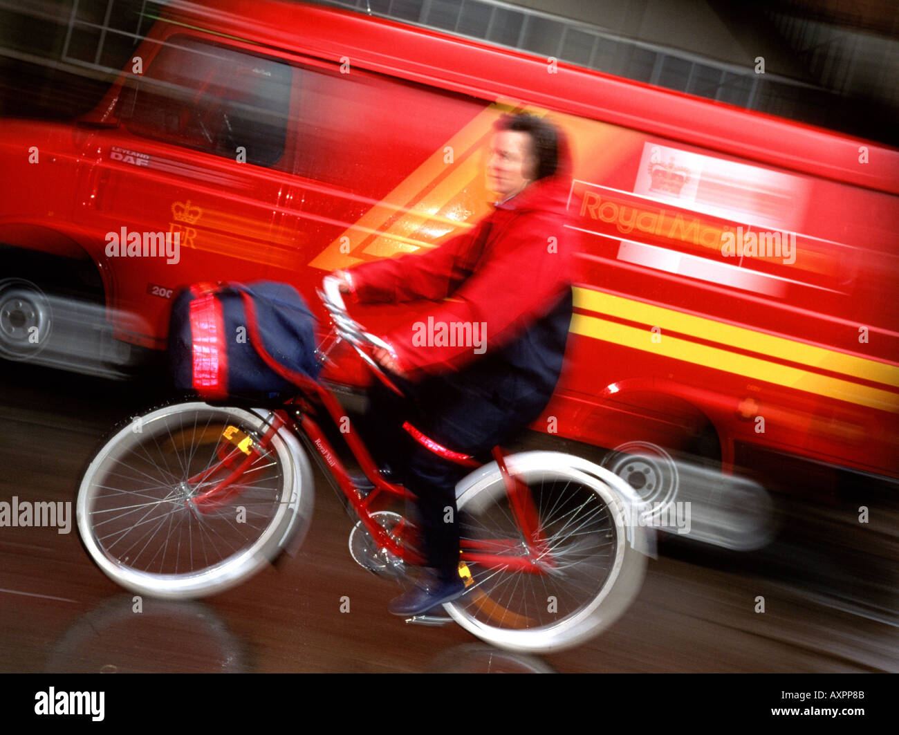 Post woman royal mail hi-res stock photography and images - Alamy