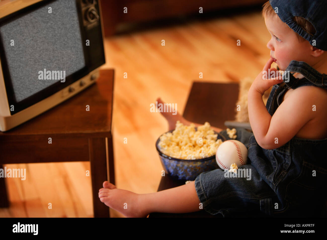 Television Fuzz High Resolution Stock Photography and Images - Alamy