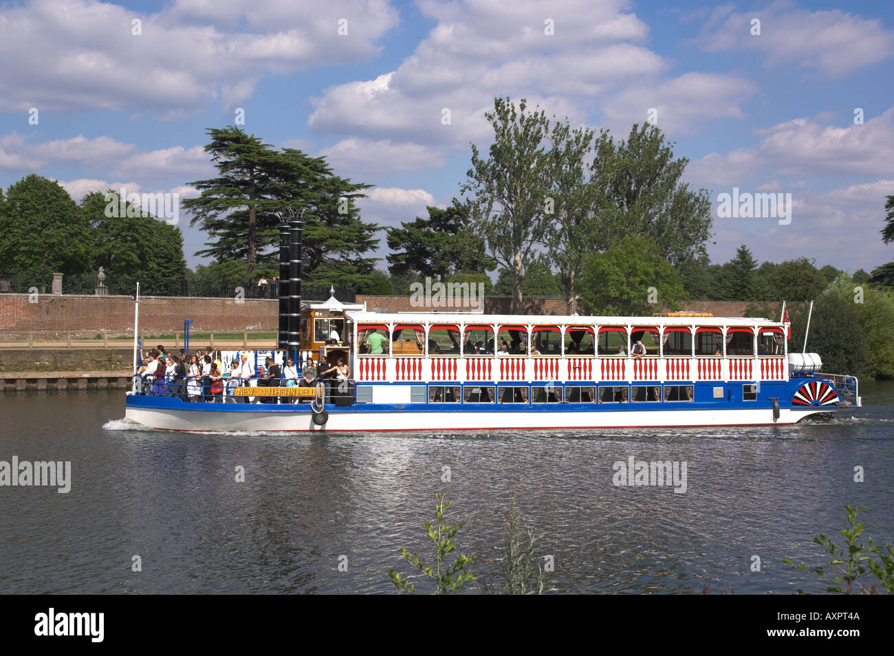 Europe UK london surrey river thames cruise boat Stock Photo - Alamy