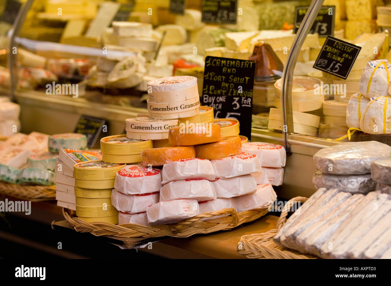 Dairy counter hi-res stock photography and images - Alamy