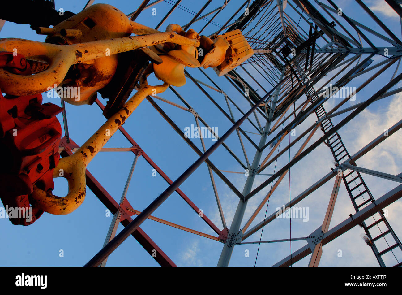 Oil tower hi-res stock photography and images - Alamy