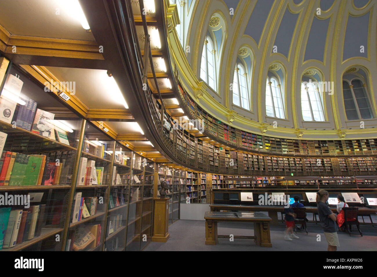 British museum reading room books hi-res stock photography and images ...