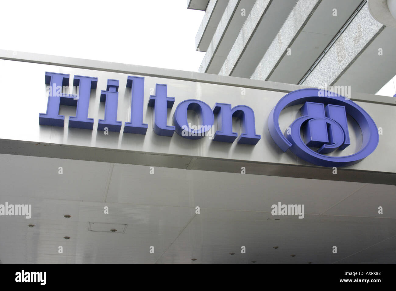 Hilton uk logo hi-res stock photography and images - Alamy