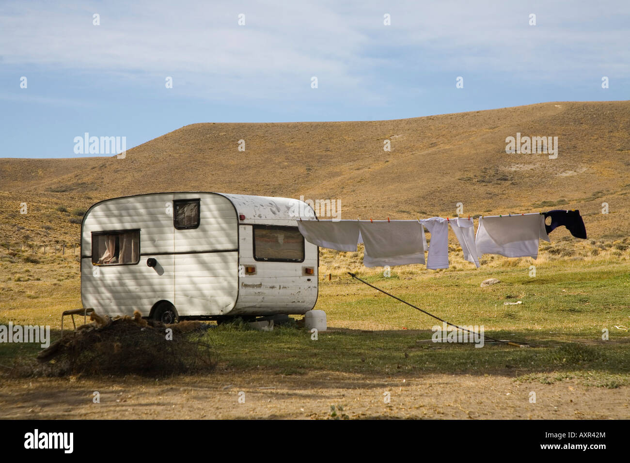 Farm caravan workers hi-res stock photography and images - Alamy