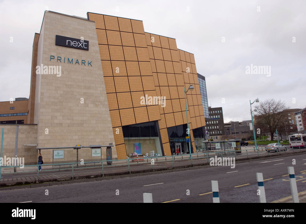 Primark Building/Drakes Circus Shopping Centre in Plymouth Stock Photo ...