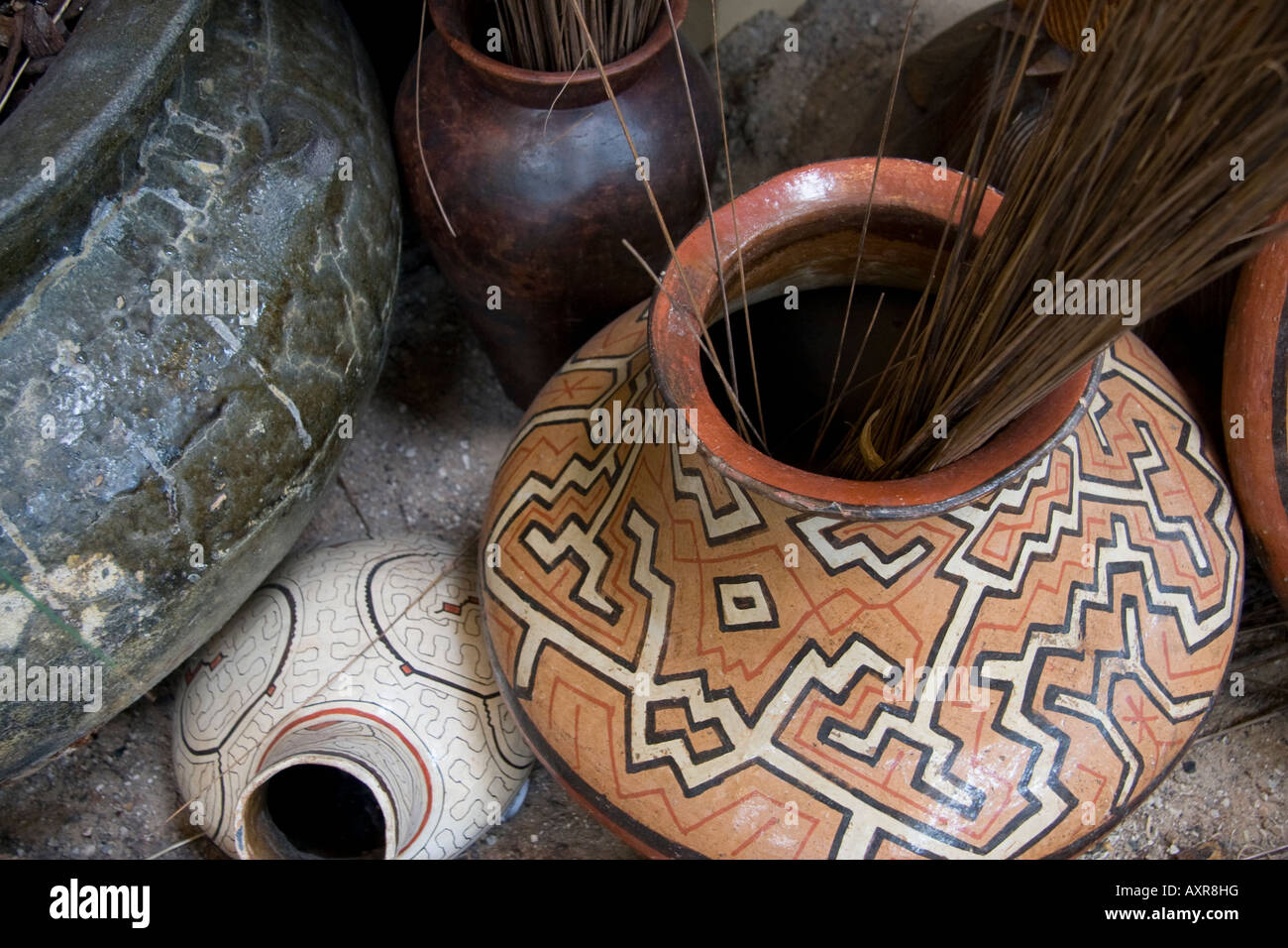 American pottery hi-res stock photography and images - Alamy