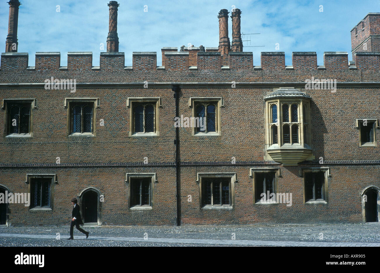 Eton college school quadrangle eton hi-res stock photography and images ...