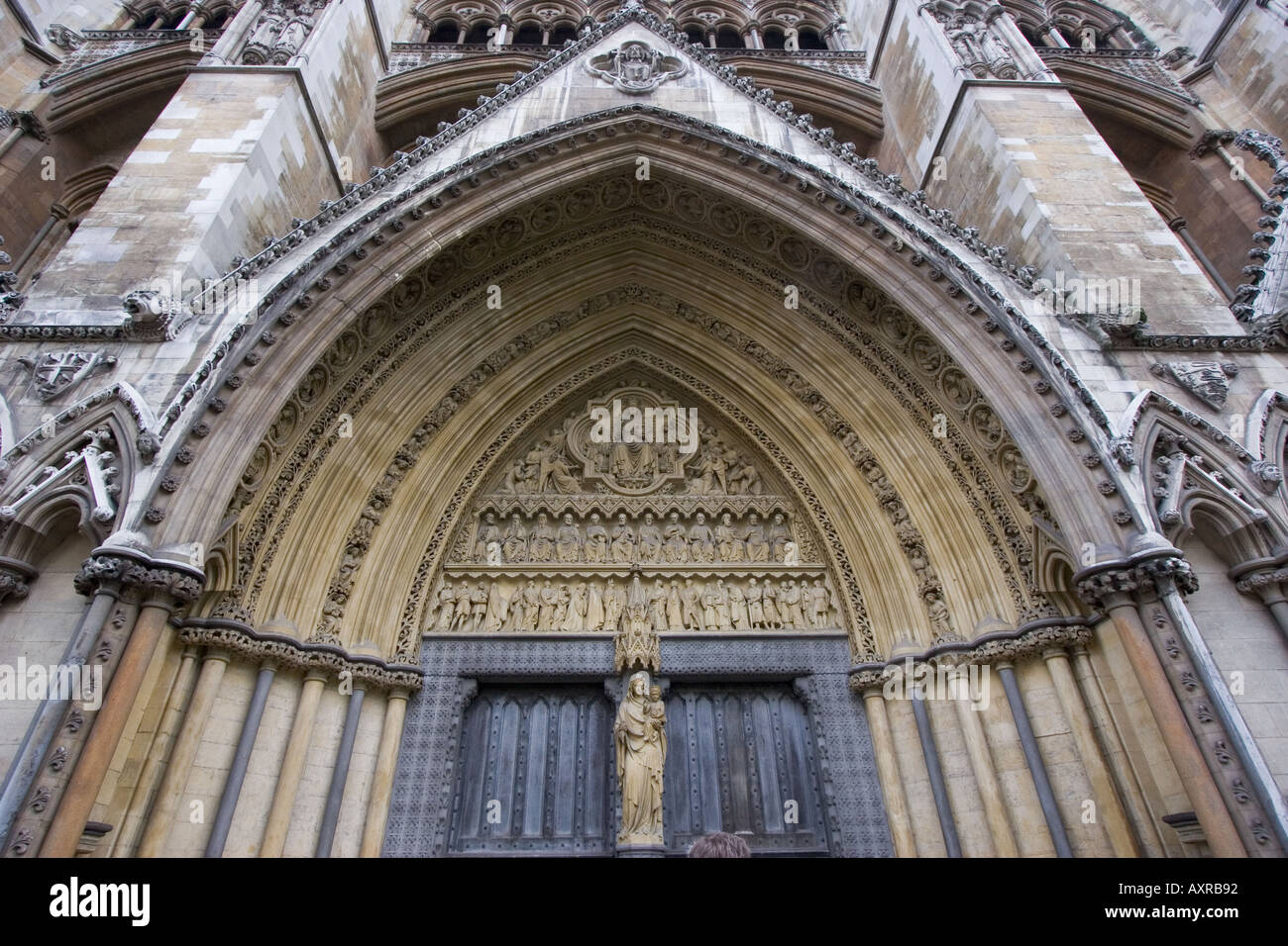 Westminster abbey north door hi-res stock photography and images - Alamy
