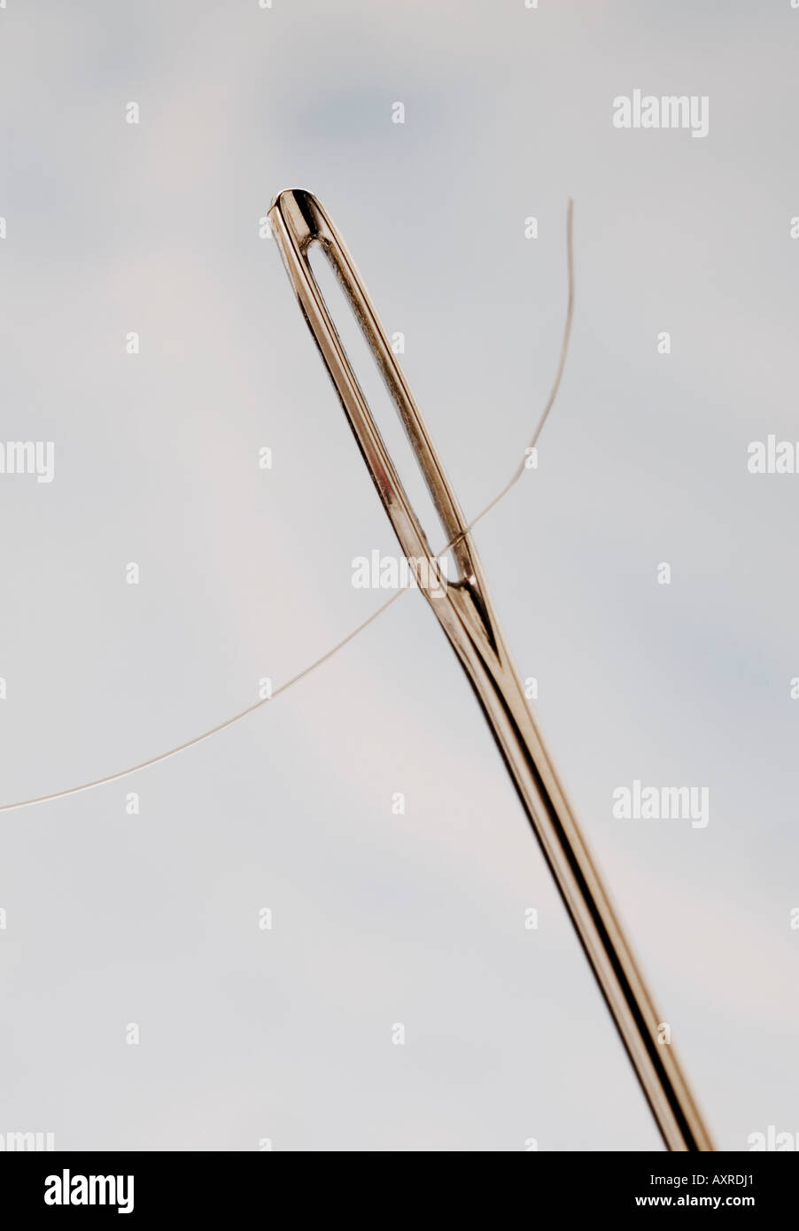 Needle and thread and stitches hi-res stock photography and images - Alamy