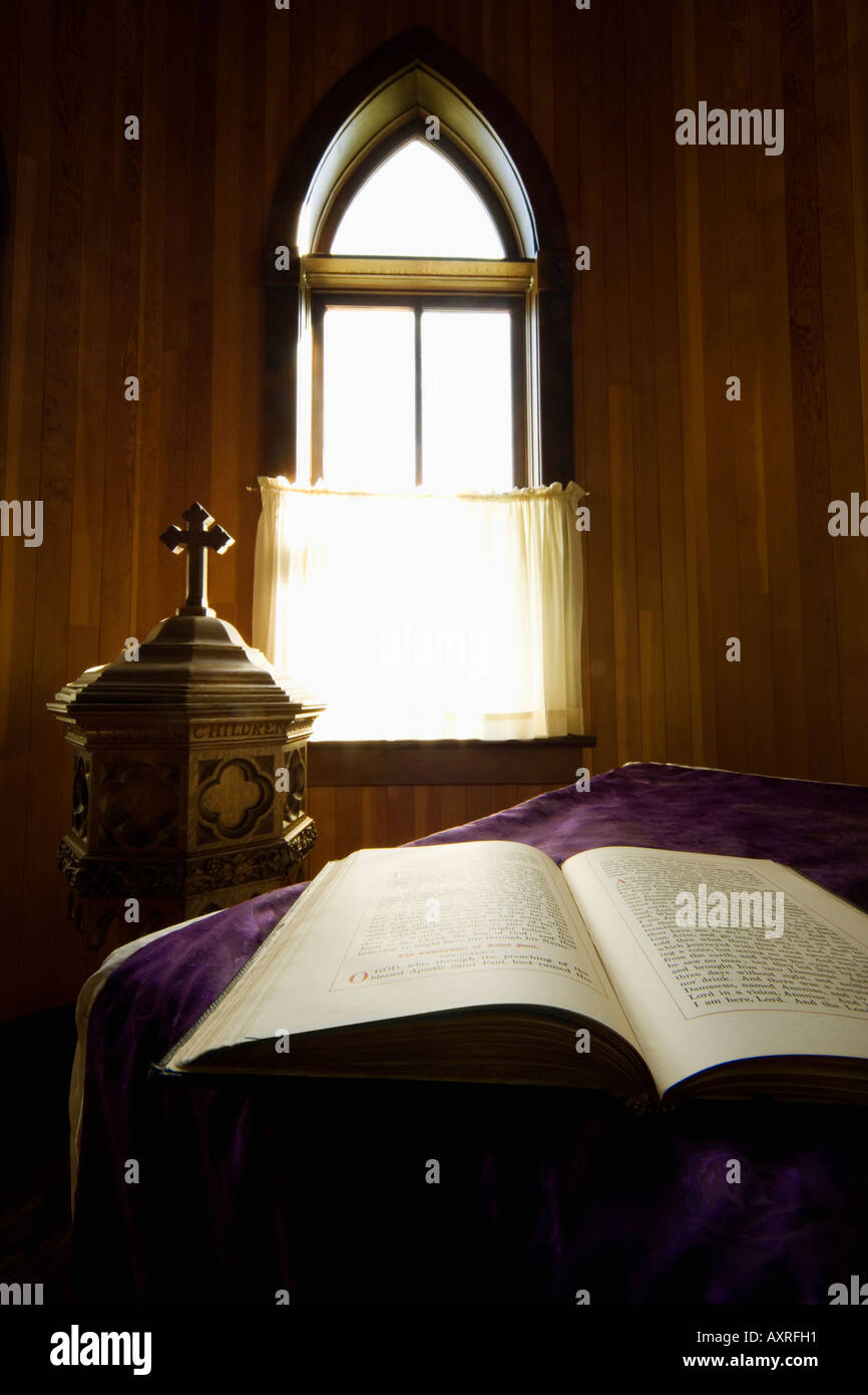 Chapel of alters hi-res stock photography and images - Alamy