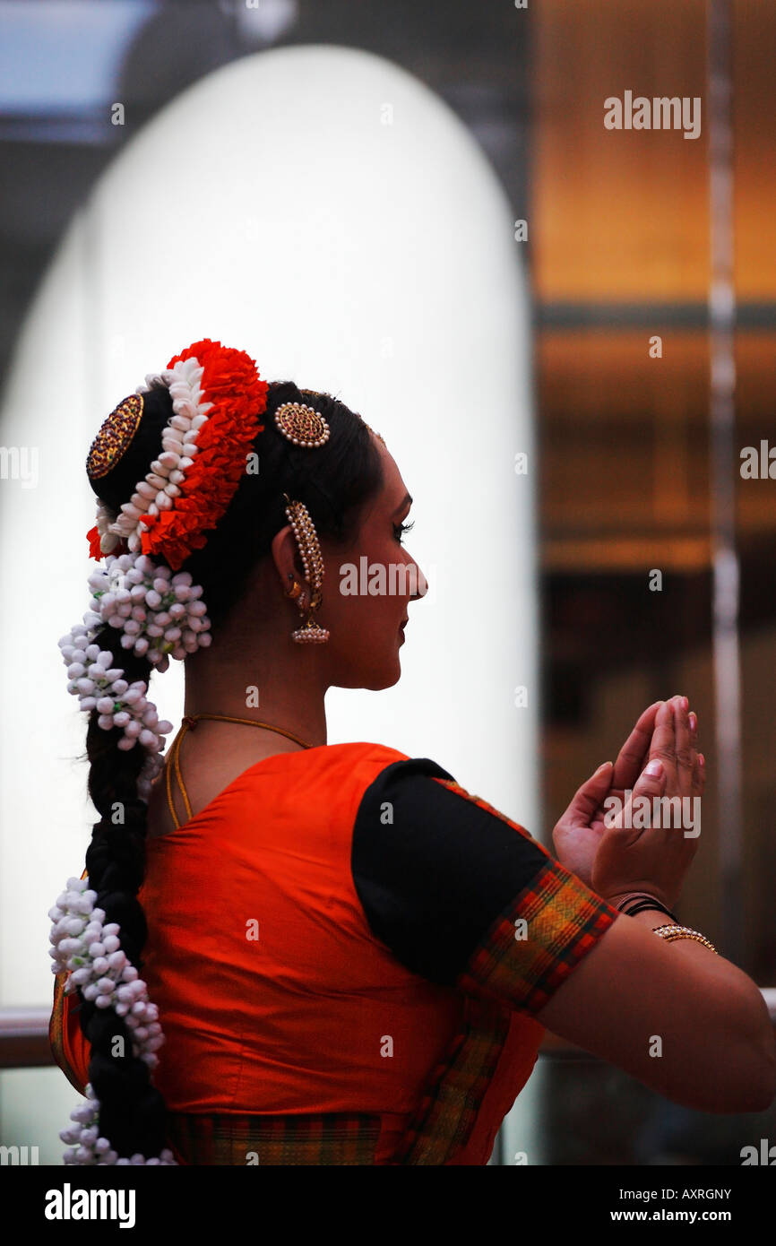 Classical East Indian dancer Stock Photo - Alamy