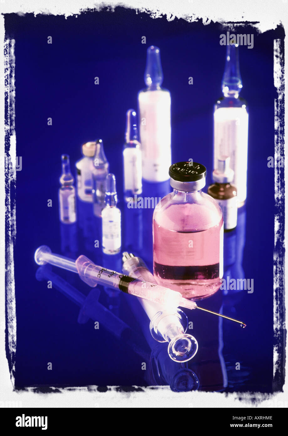 Prescription bottles and syringes hi-res stock photography and images ...