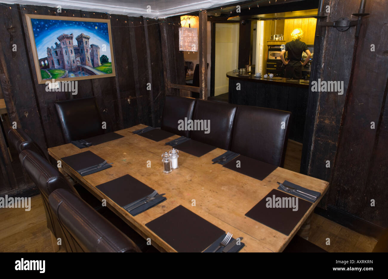 Interior of Kings Arms gastro pub dating from 17th century Abergavenny ...
