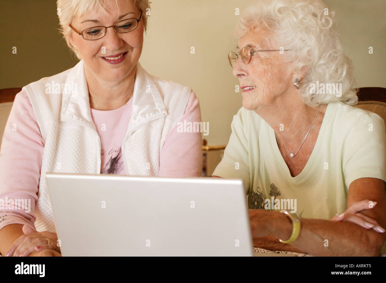 Older women working on computer Stock Photo - Alamy