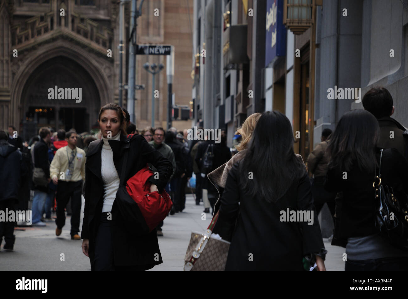 Wall Street crowd Stock Photo - Alamy